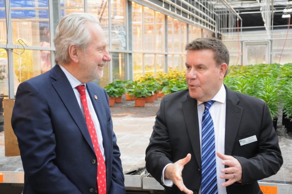 Senator Peter Harder visits Niagara College | InsideNC