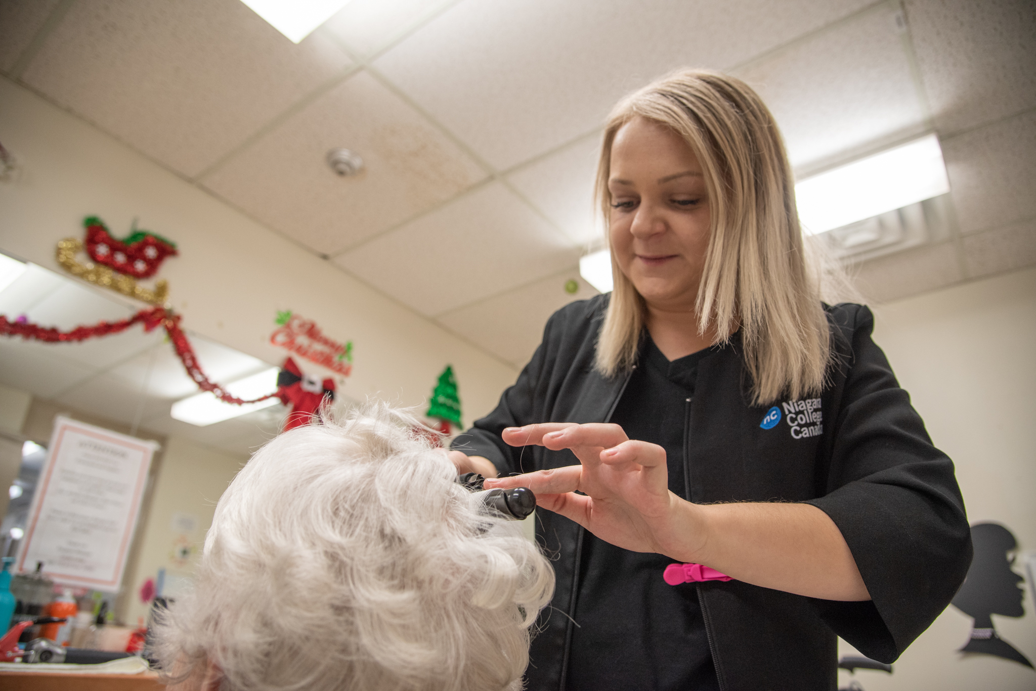 NC students give a gift of makeup and hairstyling this holiday season ...
