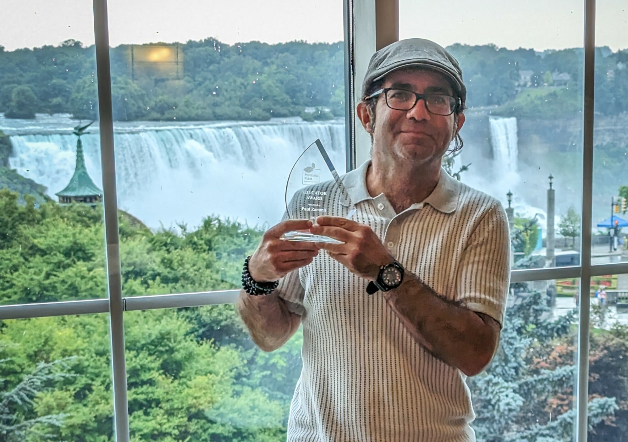 NC professor receives Educator Award from Perennial Plant Association ...