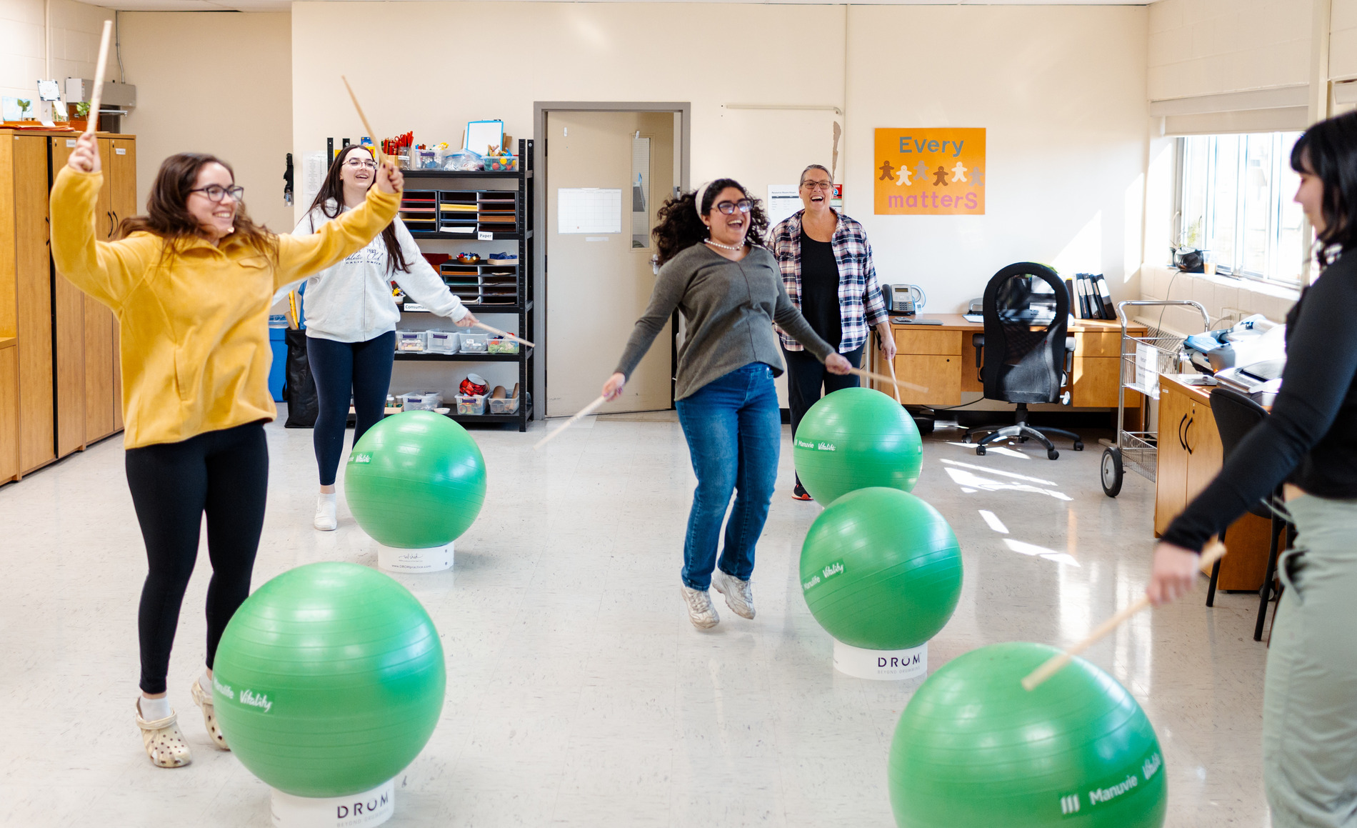 Rhythmic mindfulness of DROM Practice makes it good for the body, mind ...