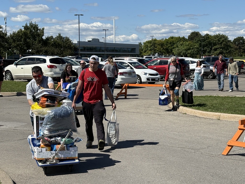 Residence move-in day brings energy and excitement ahead of Orientation ...